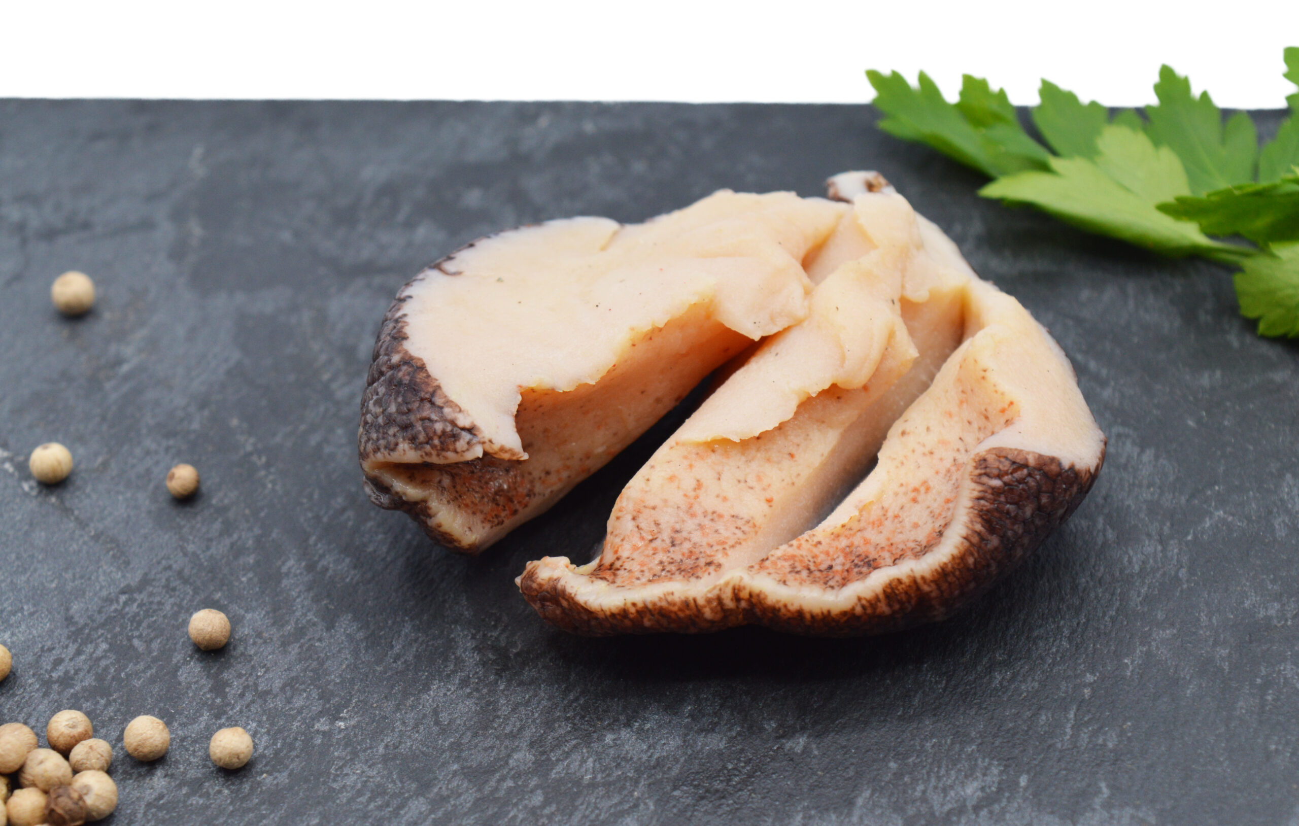 Yette (Yet ou Escargot de mer) – La pièce – ISSANNY